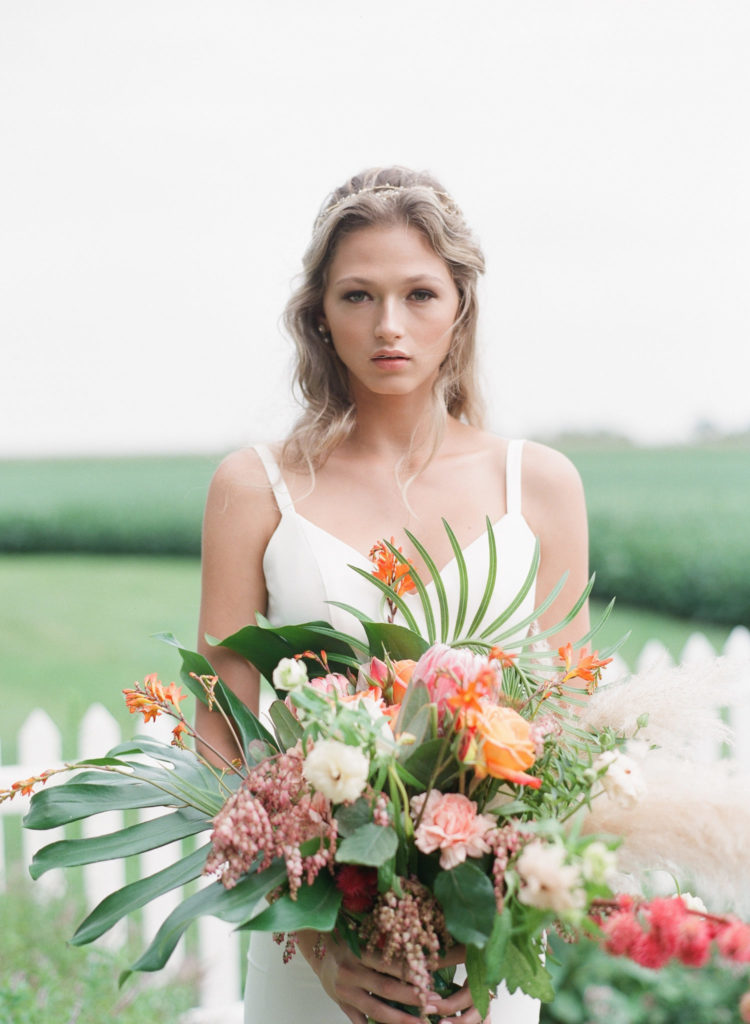 Tropical boho décor inspiration - Today's Bride
