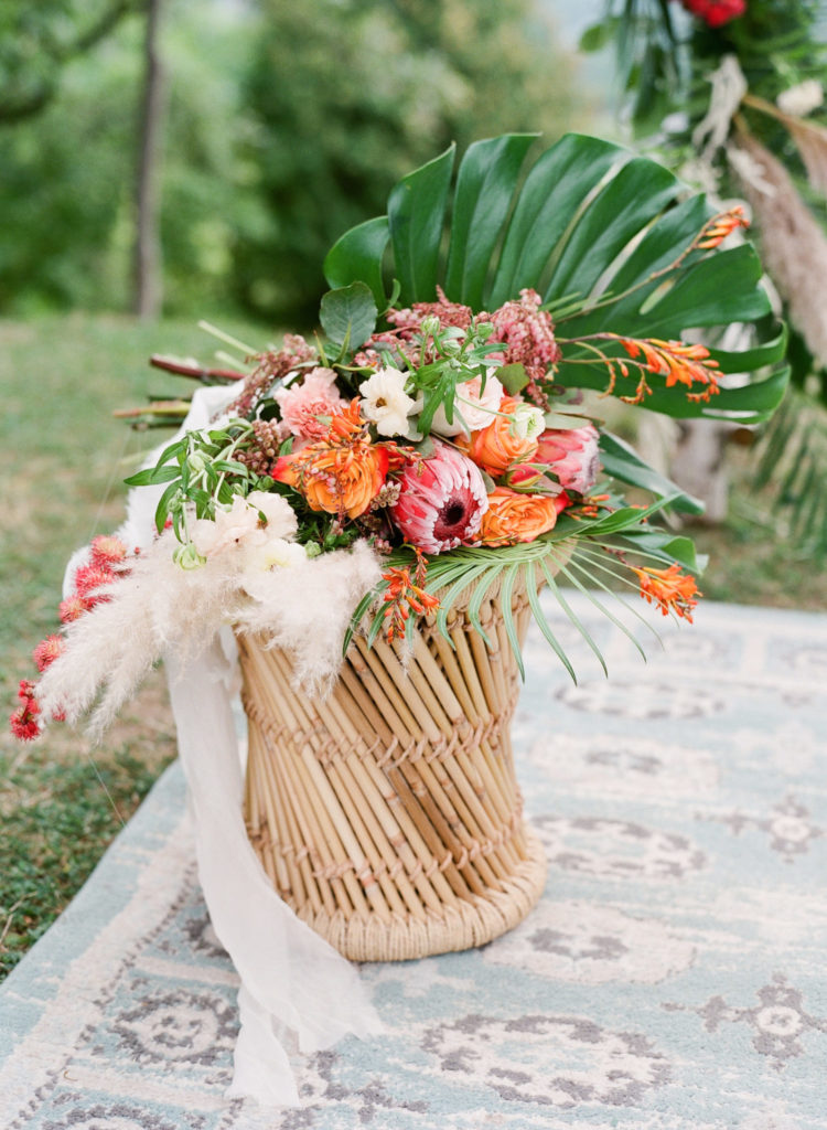 Tropical boho décor inspiration - Today's Bride
