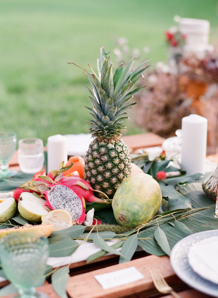 Tropical boho décor inspiration - Today's Bride