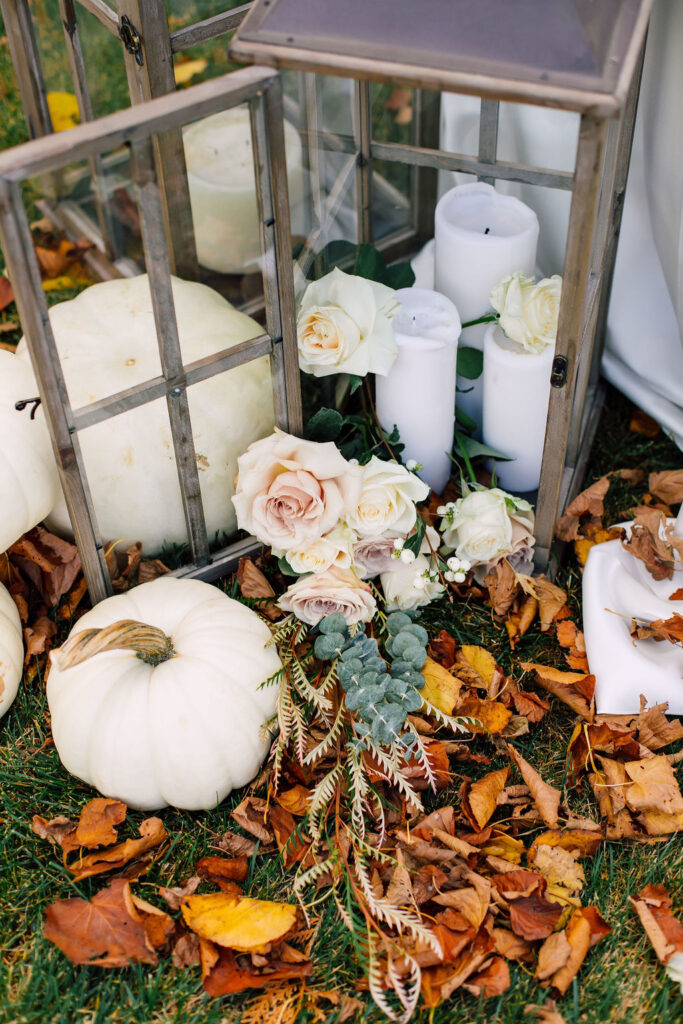 Fall décor – with pumpkins, apple pie and thanks - Today's Bride