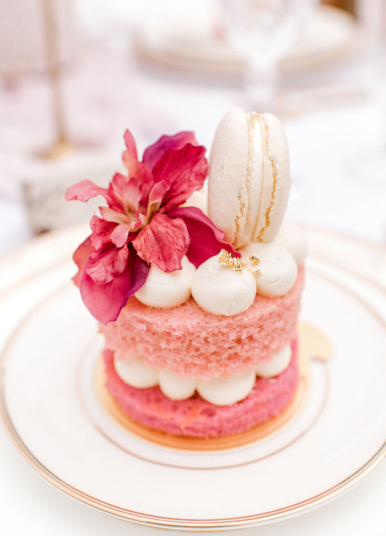Sweet things: 36 amazing wedding cakes and desserts - Today's Bride