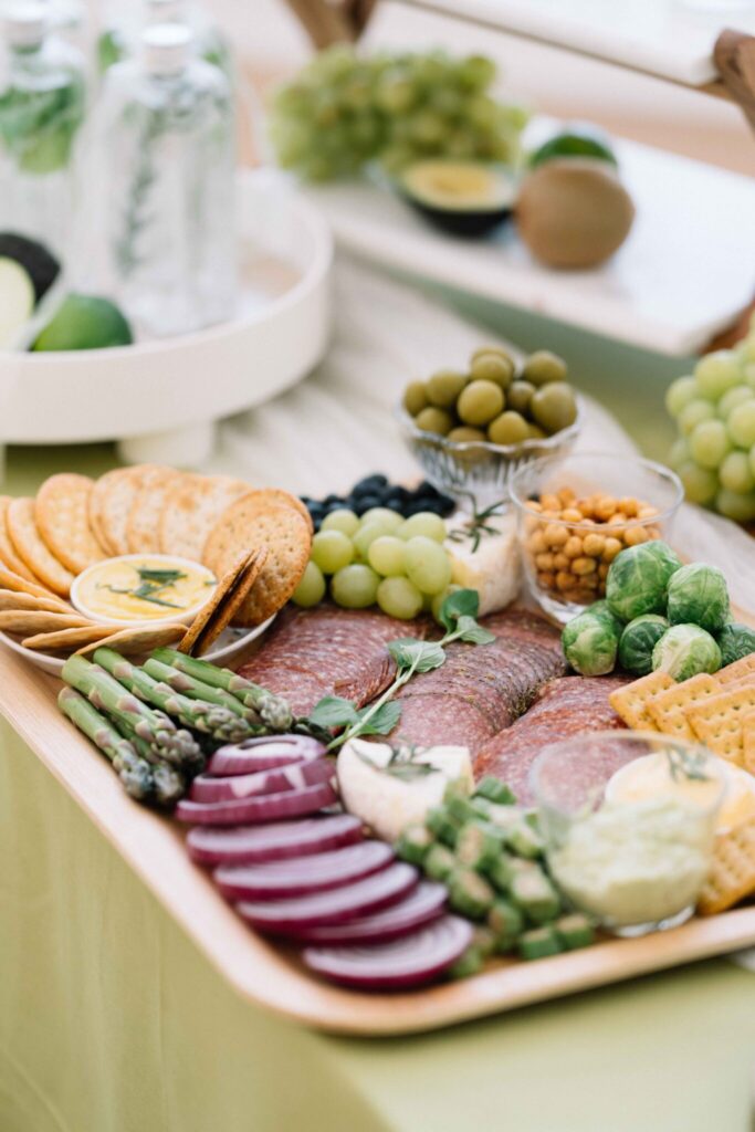 Green day: fresh, clean décor ideas - Today's Bride