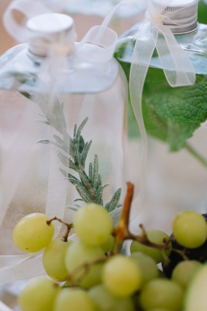 Green day: fresh, clean décor ideas - Today's Bride