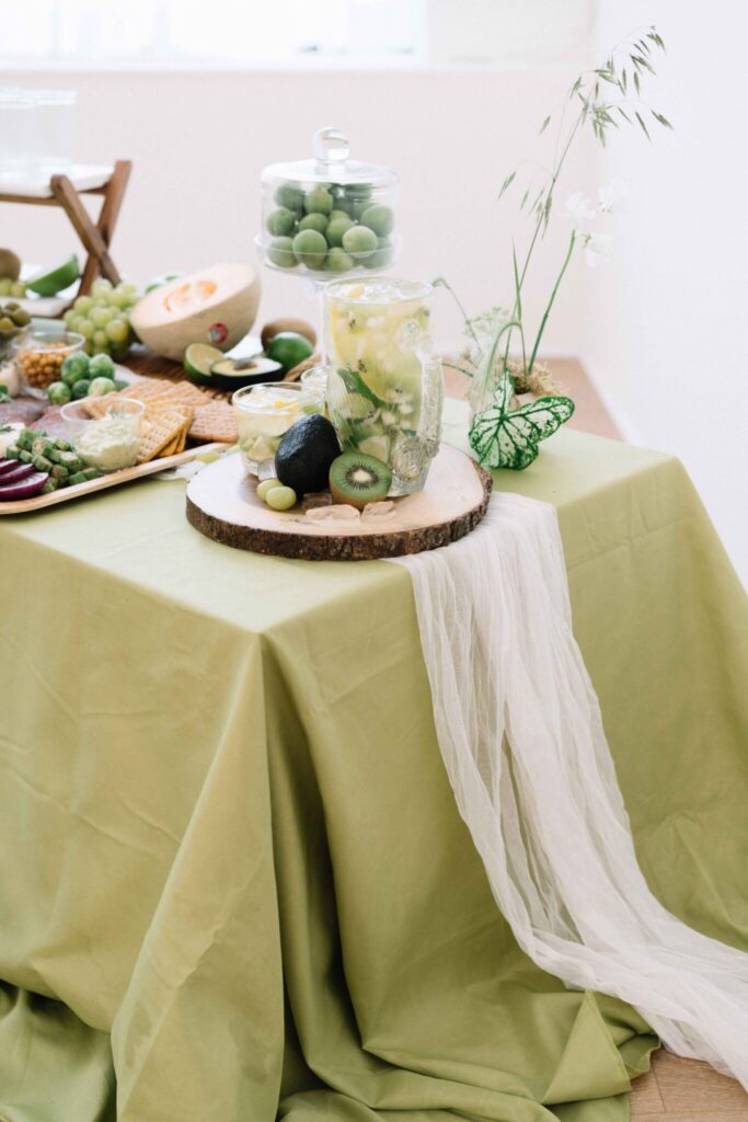 Green day: fresh, clean décor ideas - Today's Bride