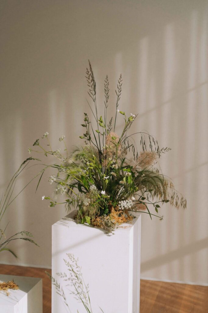 Green day: fresh, clean décor ideas - Today's Bride