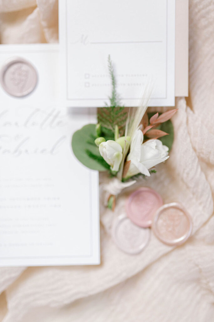 Clean & elegant: inspiration for timeless wedding décor - Today's Bride
