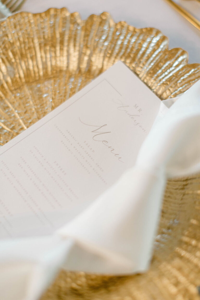 Clean & elegant: inspiration for timeless wedding décor - Today's Bride