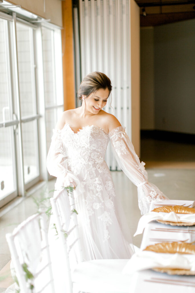 Clean & elegant: inspiration for timeless wedding décor - Today's Bride