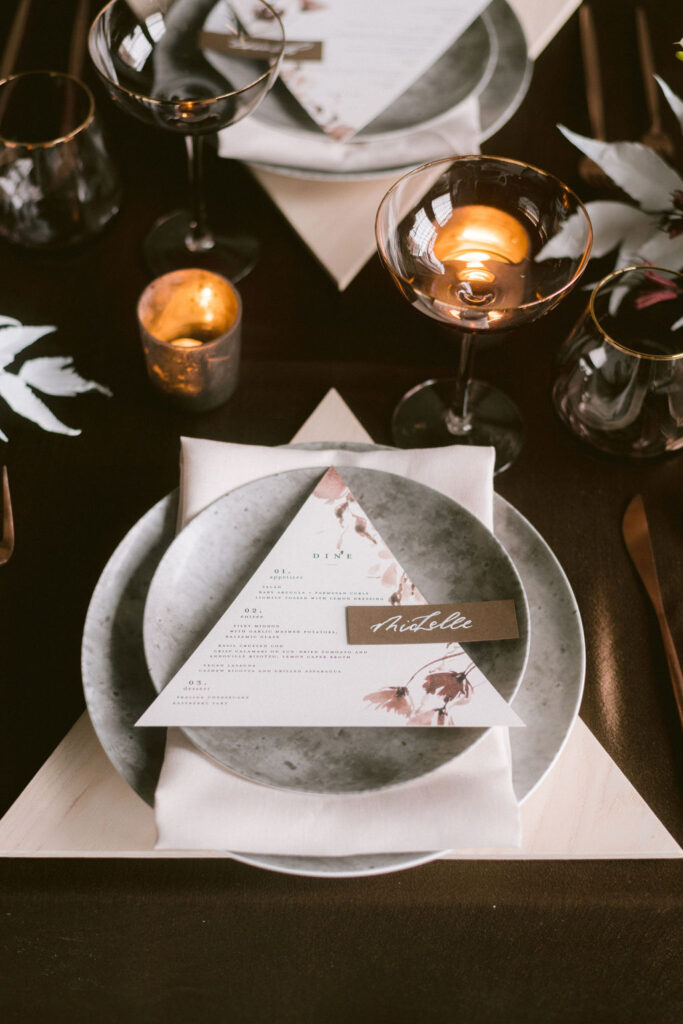 Love triangle: 30 inspirational wedding décor images - Today's Bride