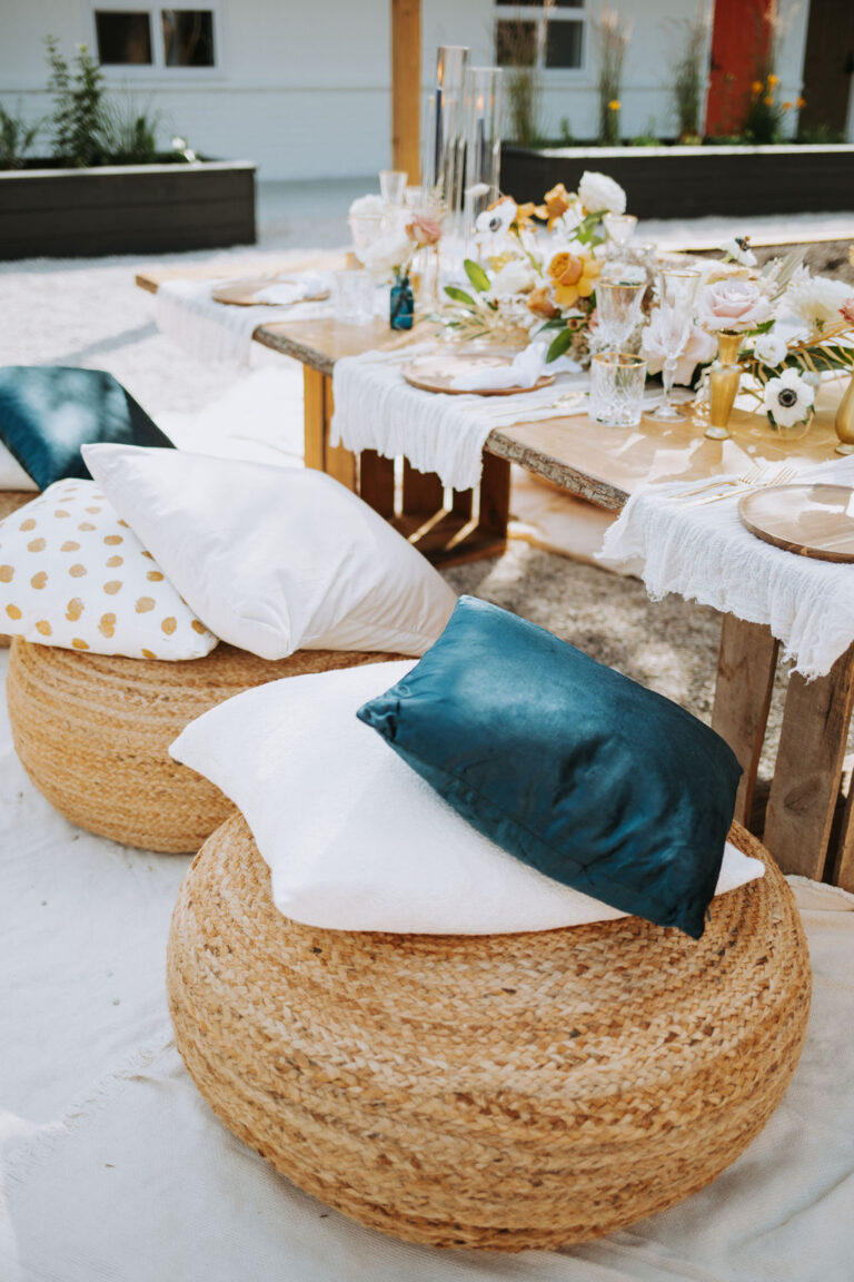 Checking in: a cute motel wedding - Today's Bride