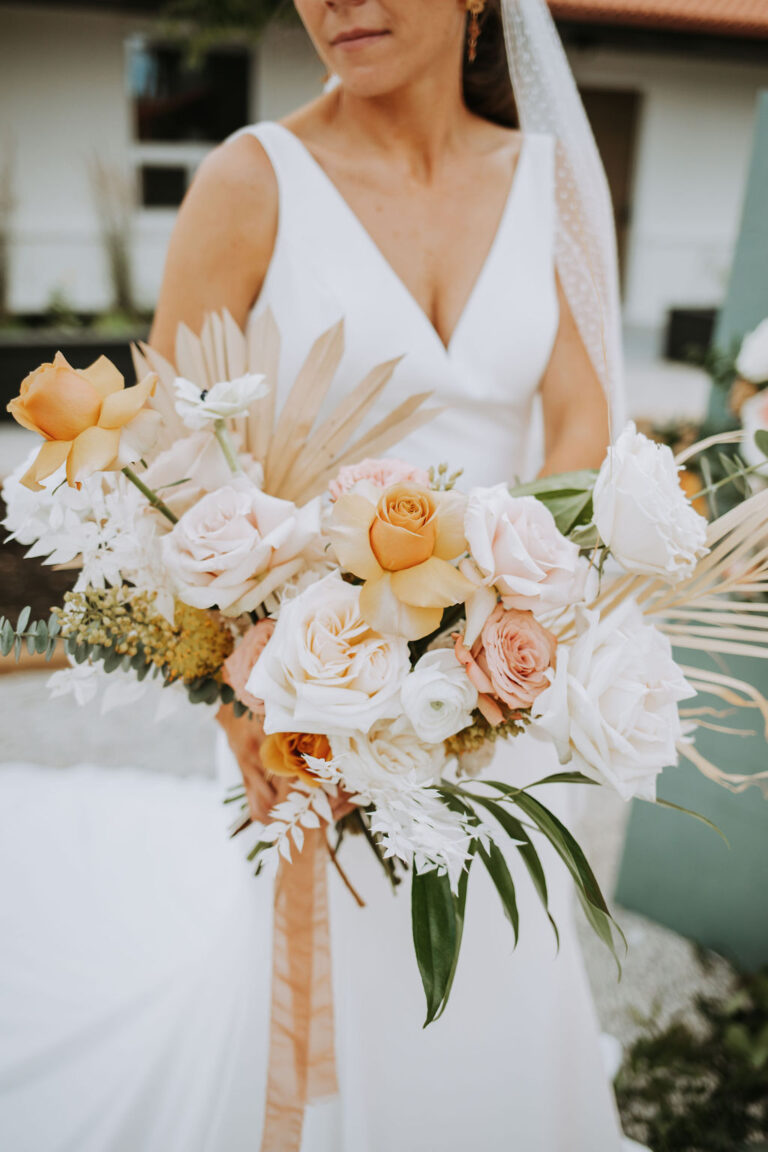 Checking in: a cute motel wedding - Today's Bride