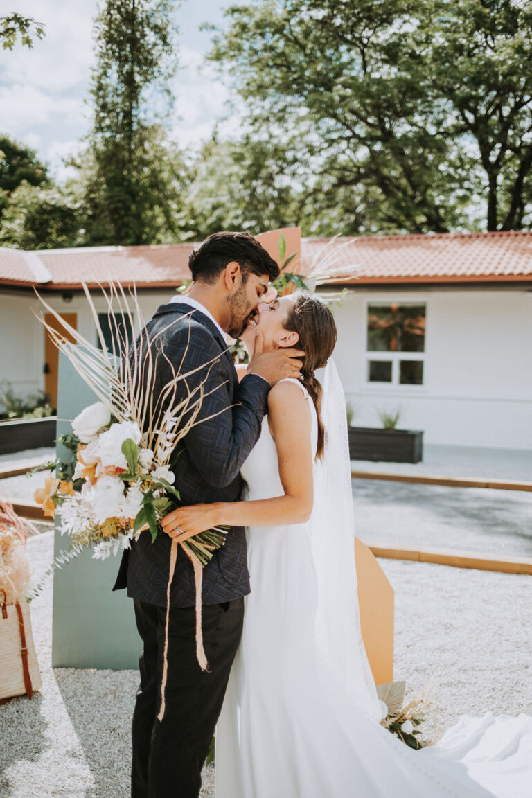 Checking in: a cute motel wedding - Today's Bride