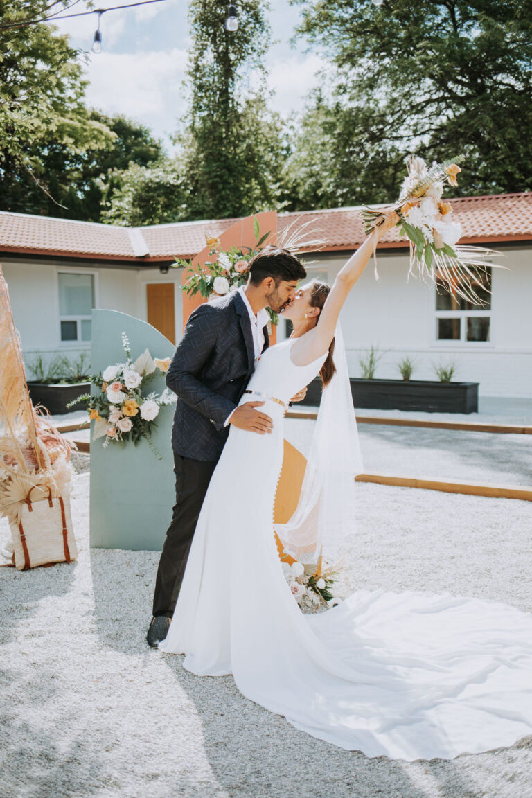 Checking in: a cute motel wedding - Today's Bride