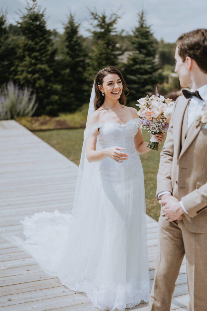82 photos of a stunning real wedding! - Today's Bride