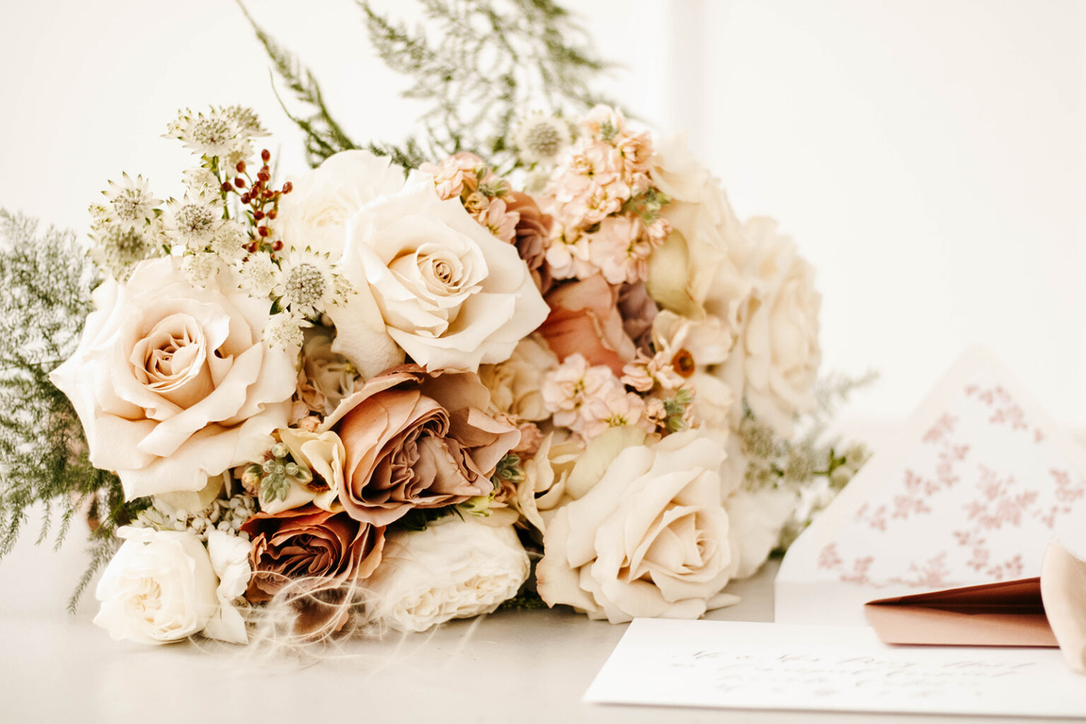 Love neutrals? This wedding inspiration is for you - Today's Bride