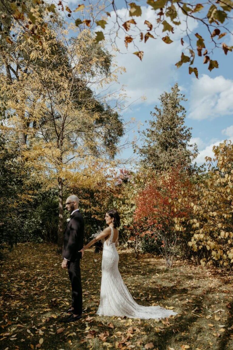 A modern love story unveiled at Harding Waterfront Estate - Today's Bride